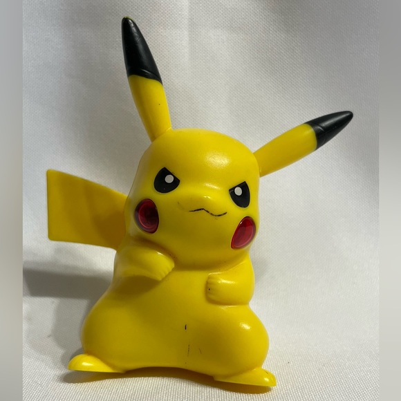 Pokemon | Toys | 4 27 Pokemon Pikachu Mcdonalds Toy Cheeks Light Up ...